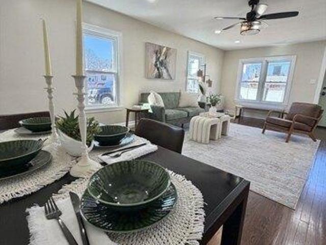 house with 3 bedroom, Easthampton MA ES103852375