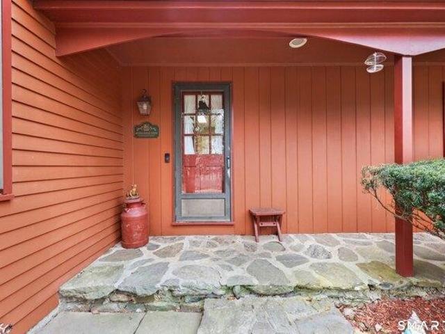 house with 3 bedroom, Easton CT DS101898506
