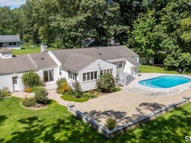 house with 3 bedroom, Easton CT ES105189892