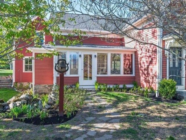 house with 3 bedroom, Easton MA DS102121766