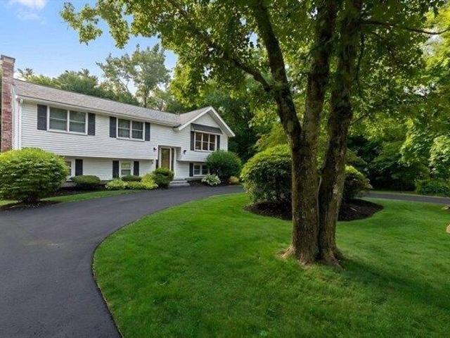 house with 3 bedroom, Easton MA ES103663261