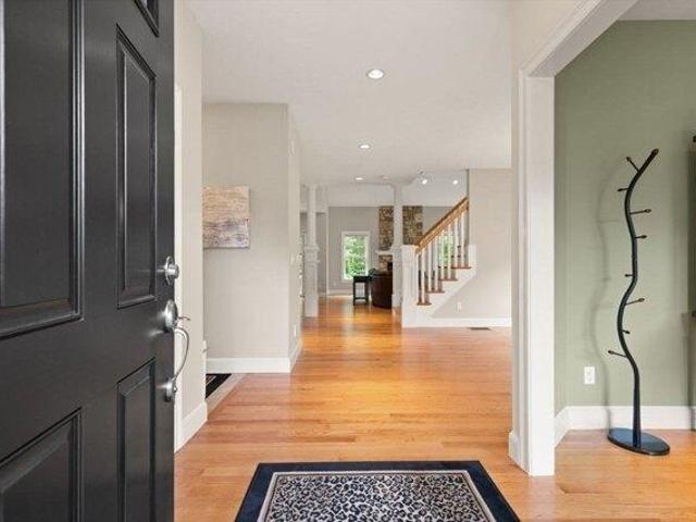 house with 3 bedroom, Easton MA ES103851719
