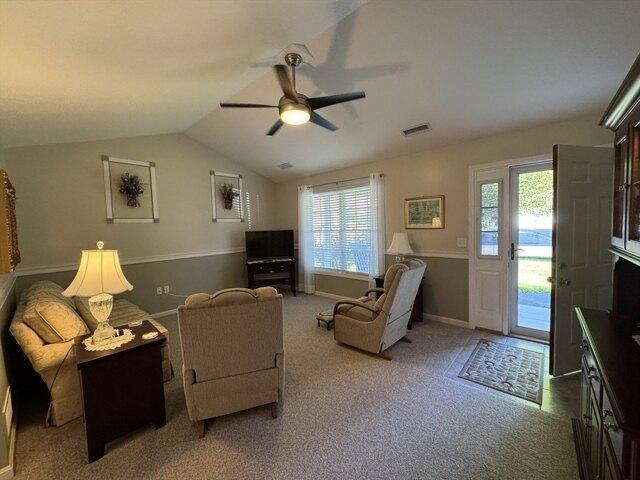 house with 3 bedroom, Easton MA ES104512247