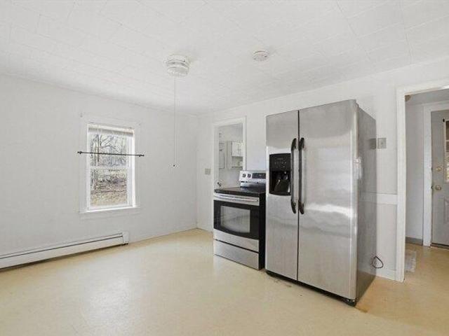house with 3 bedroom, Easton MA ES104808091