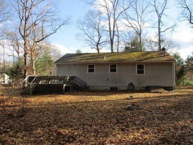 house with 3 bedroom, Easton MA ES105082472