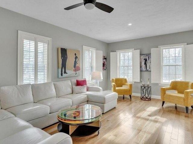 house with 3 bedroom, Easton MA ES105083037