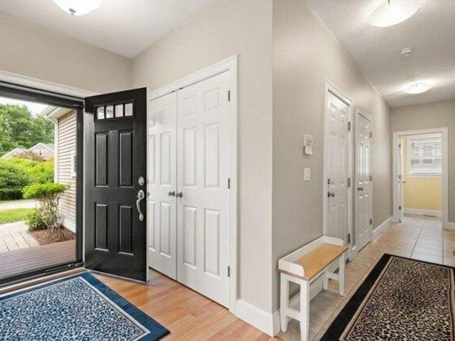 house with 3 bedroom, Easton MA ES105116697