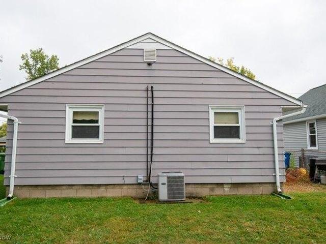 house with 3 bedroom, Eastlake OH ES103500698