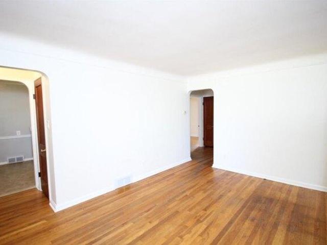 house with 3 bedroom, Eastpointe MI DLS88247025