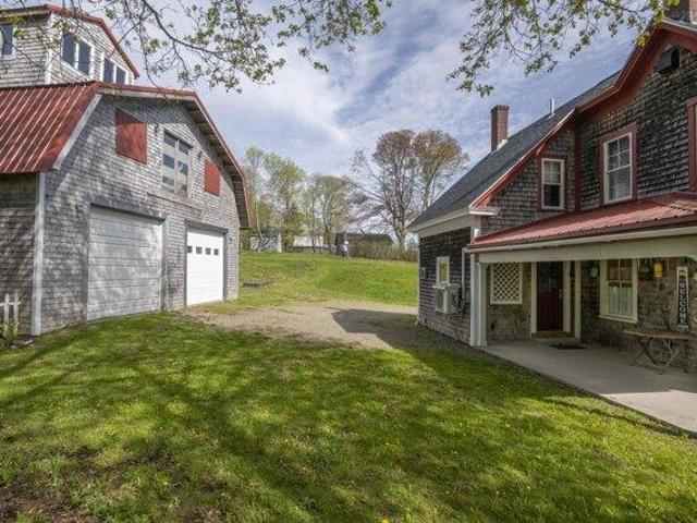 house with 3 bedroom, Eastport ME ES105124088