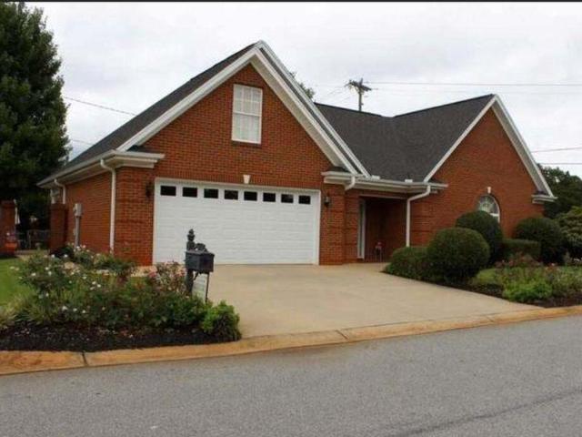 house with 3 bedroom, Easley SC DS100973291