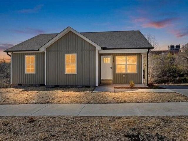 house with 3 bedroom, Eden NC DS103600473