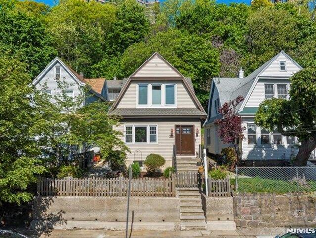 house with 3 bedroom, Edgewater NJ DS104262638