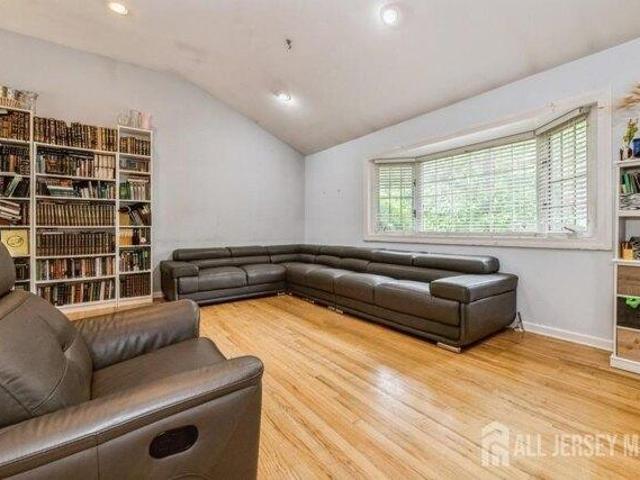 house with 3 bedroom, Edison NJ DS101800491