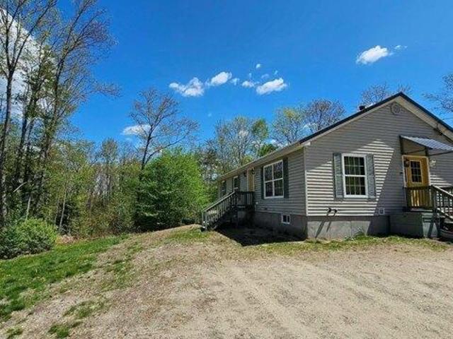 house with 3 bedroom, Effingham NH DLS103036362