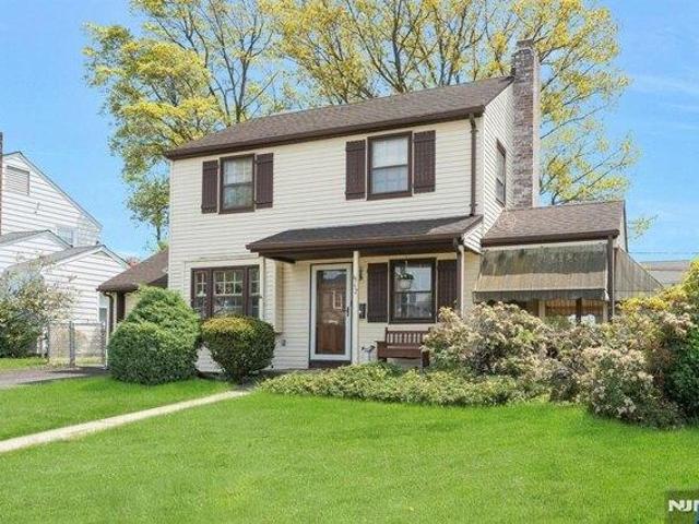 house with 3 bedroom, Elmwood Park NJ DS101998610