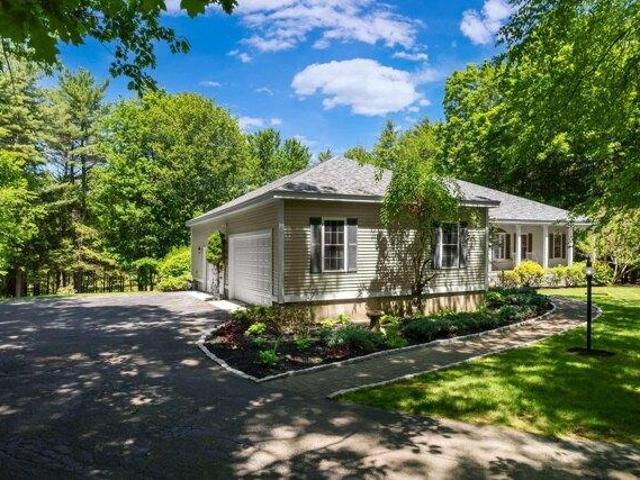 house with 3 bedroom, Eliot ME ES104790271