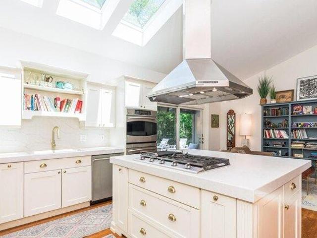 house with 3 bedroom, Eliot ME ES105144116