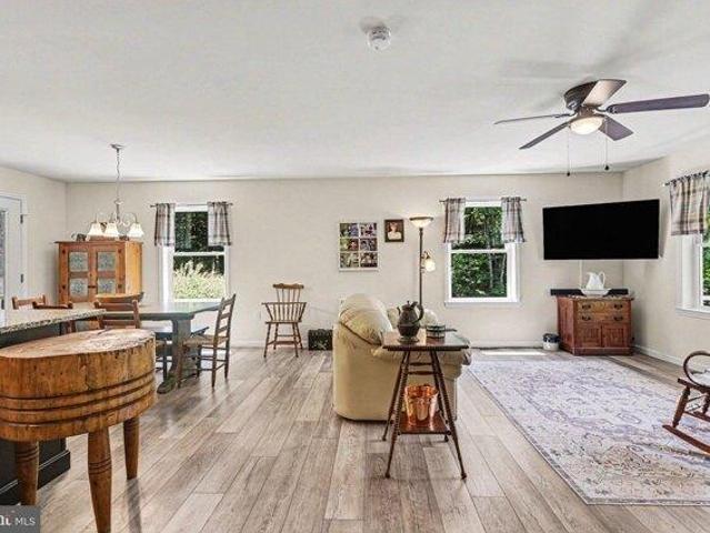 house with 3 bedroom, Elliottsburg PA ES103603306