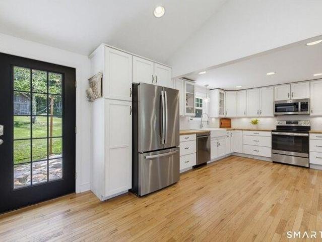 house with 3 bedroom, Ellington CT ES104116742