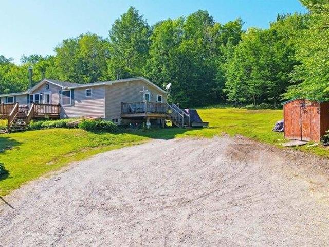 house with 3 bedroom, Enosburg Falls VT DS104233226