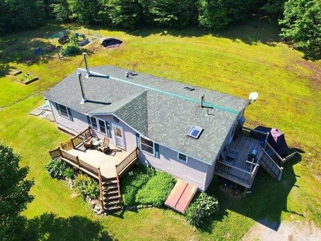 house with 3 bedroom, Enosburg Falls VT ES104233226