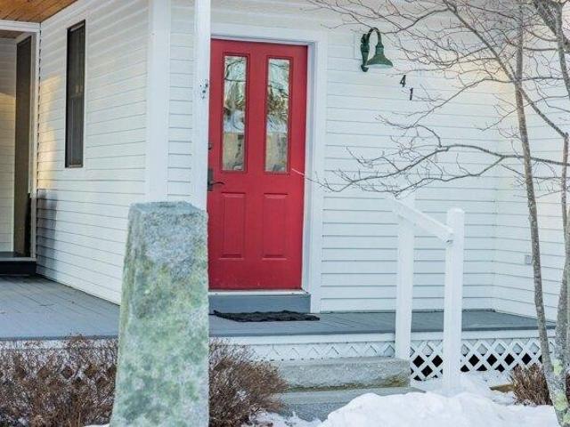 house with 3 bedroom, Enfield NH DLS103034269