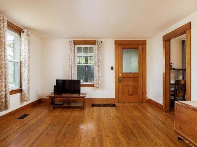 house with 3 bedroom, Enfield NH ES105108221