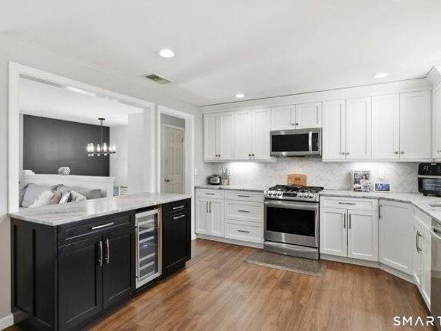 house with 3 bedroom, Enfield CT DS103097977