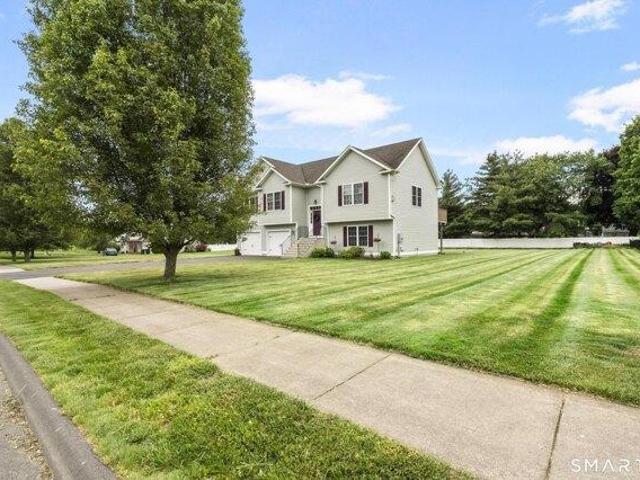 house with 3 bedroom, Enfield CT DS103885017