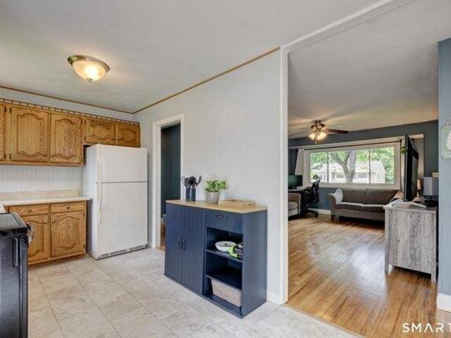 house with 3 bedroom, Enfield CT ES104075683