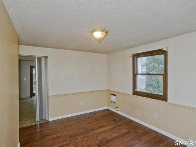 house with 3 bedroom, Enfield CT ES104078946