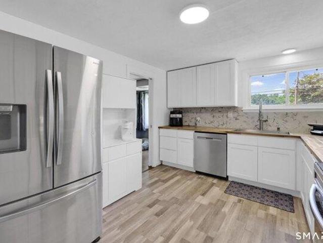 house with 3 bedroom, Enfield CT ES104512111