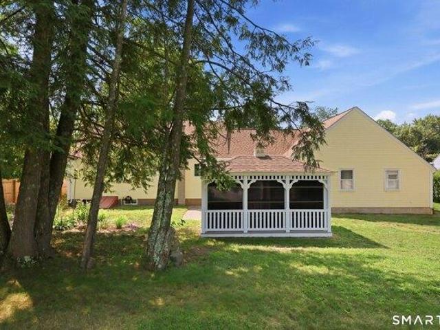 house with 3 bedroom, Enfield CT ES105191460