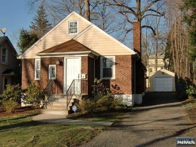 house with 3 bedroom, Englewood NJ DLS102725114
