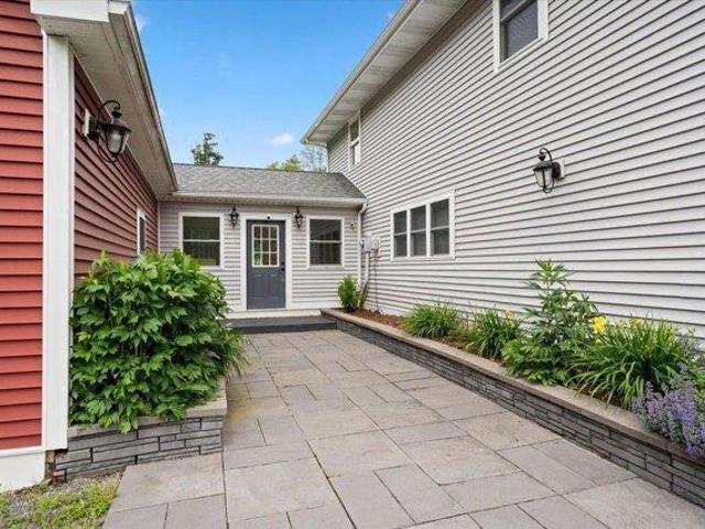 house with 3 bedroom, Essex VT ES104077532