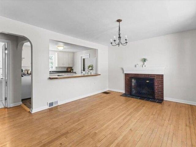 house with 3 bedroom, Essex Junction VT DS101783106