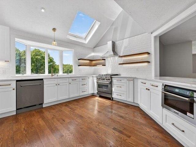 house with 3 bedroom, Essex MA ES103220830