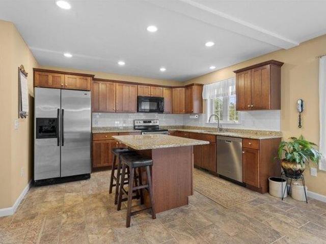 house with 3 bedroom, Epping NH DLS102475338