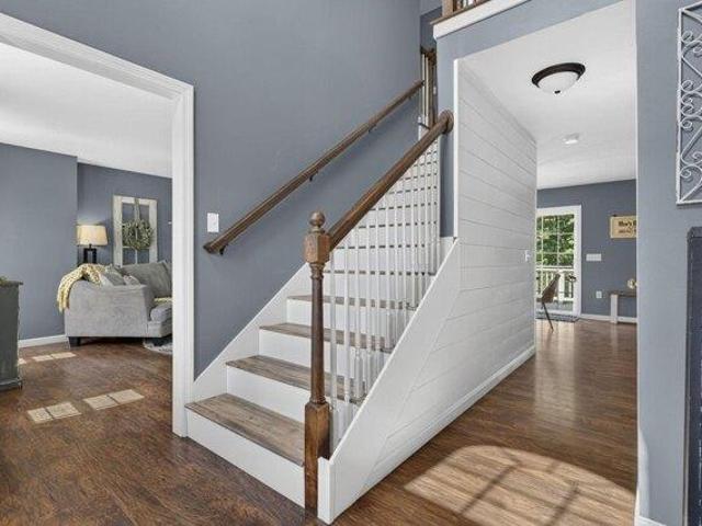 house with 3 bedroom, Epsom NH ES105144933