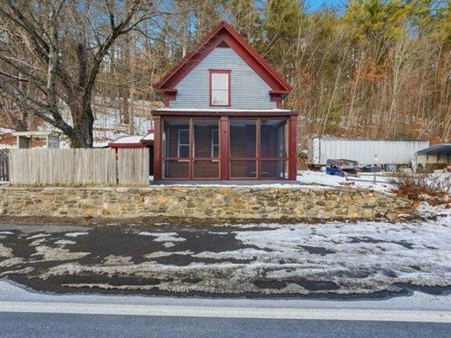 house with 3 bedroom, Erving MA DS102411068