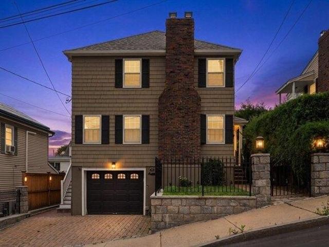 house with 3 bedroom, Everett MA ES105106582