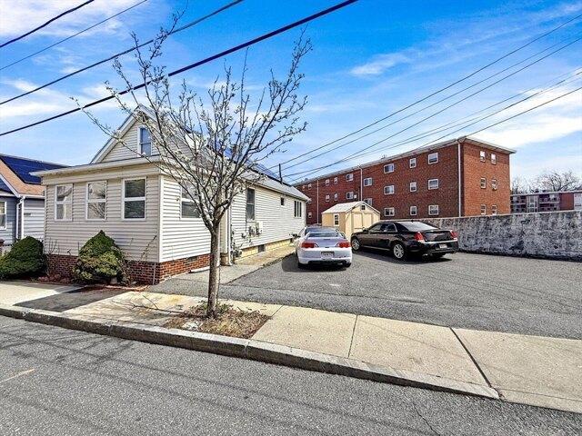 house with 3 bedroom, Everett MA ES105173578