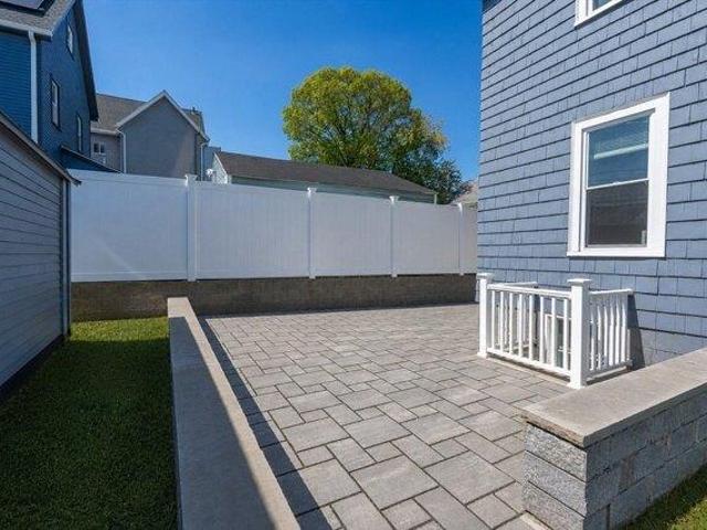 house with 3 bedroom, Everett MA ES103073672