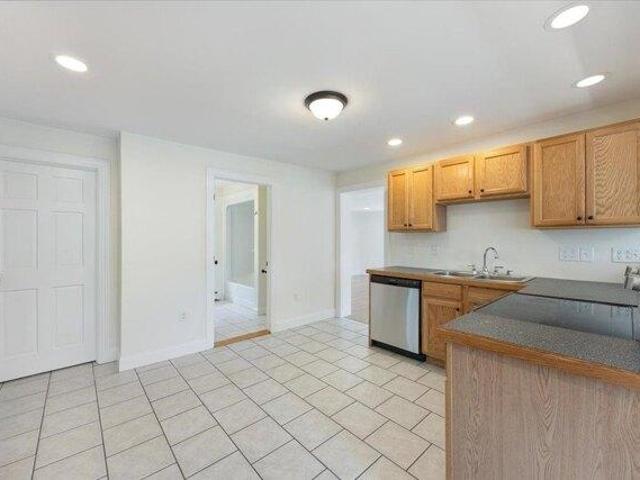house with 3 bedroom, Exeter NH ES105127481