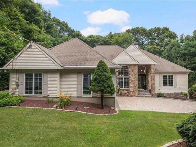 house with 3 bedroom, Exeter RI ES105140689