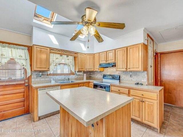 house with 3 bedroom, Eynon PA DS103626743