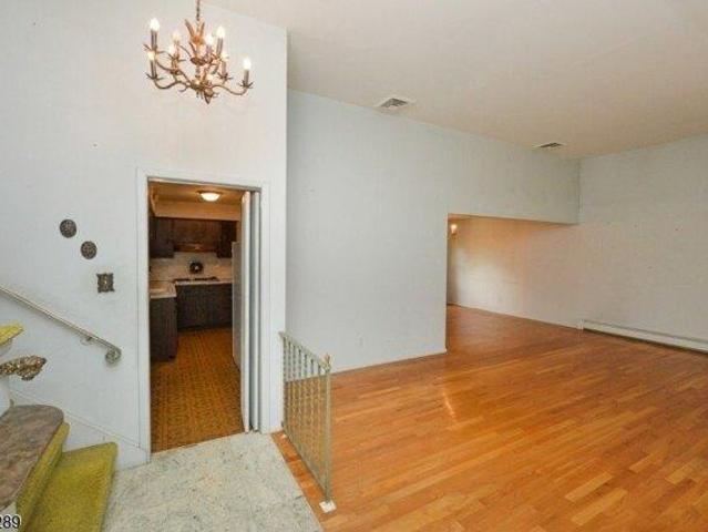 house with 3 bedroom, Fair Lawn NJ DS102028633