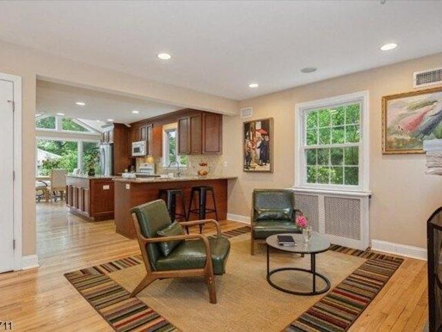 house with 3 bedroom, Fair Lawn NJ ES104833974