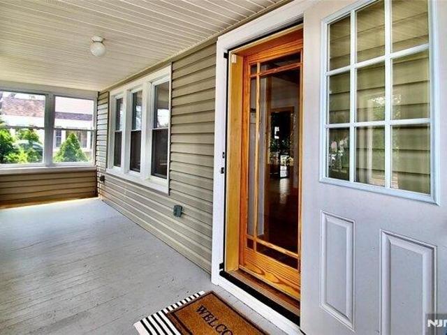 house with 3 bedroom, Fair Lawn NJ ES104836098